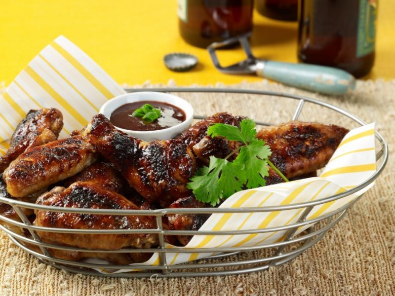 143 High-Profit Chicken Wing Restaurant Name Ideas