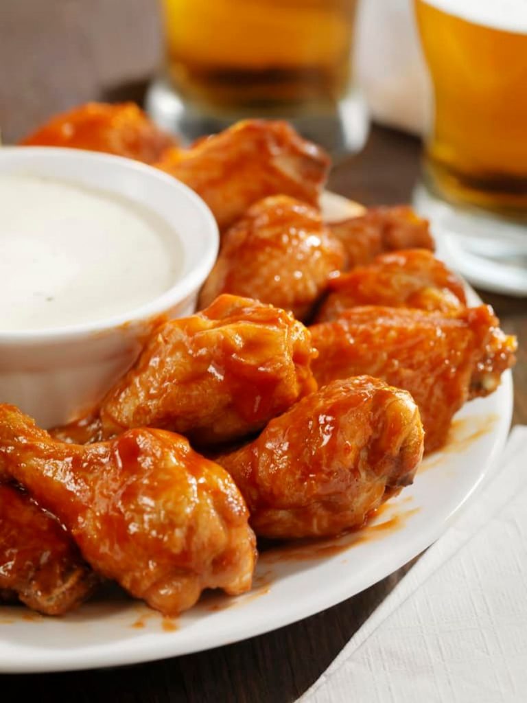 143 High-Profit Chicken Wing Restaurant Name Ideas