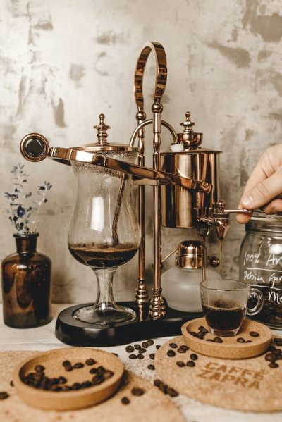 25 Brilliant Vintage Coffee Shop Decor Ideas That Inspire