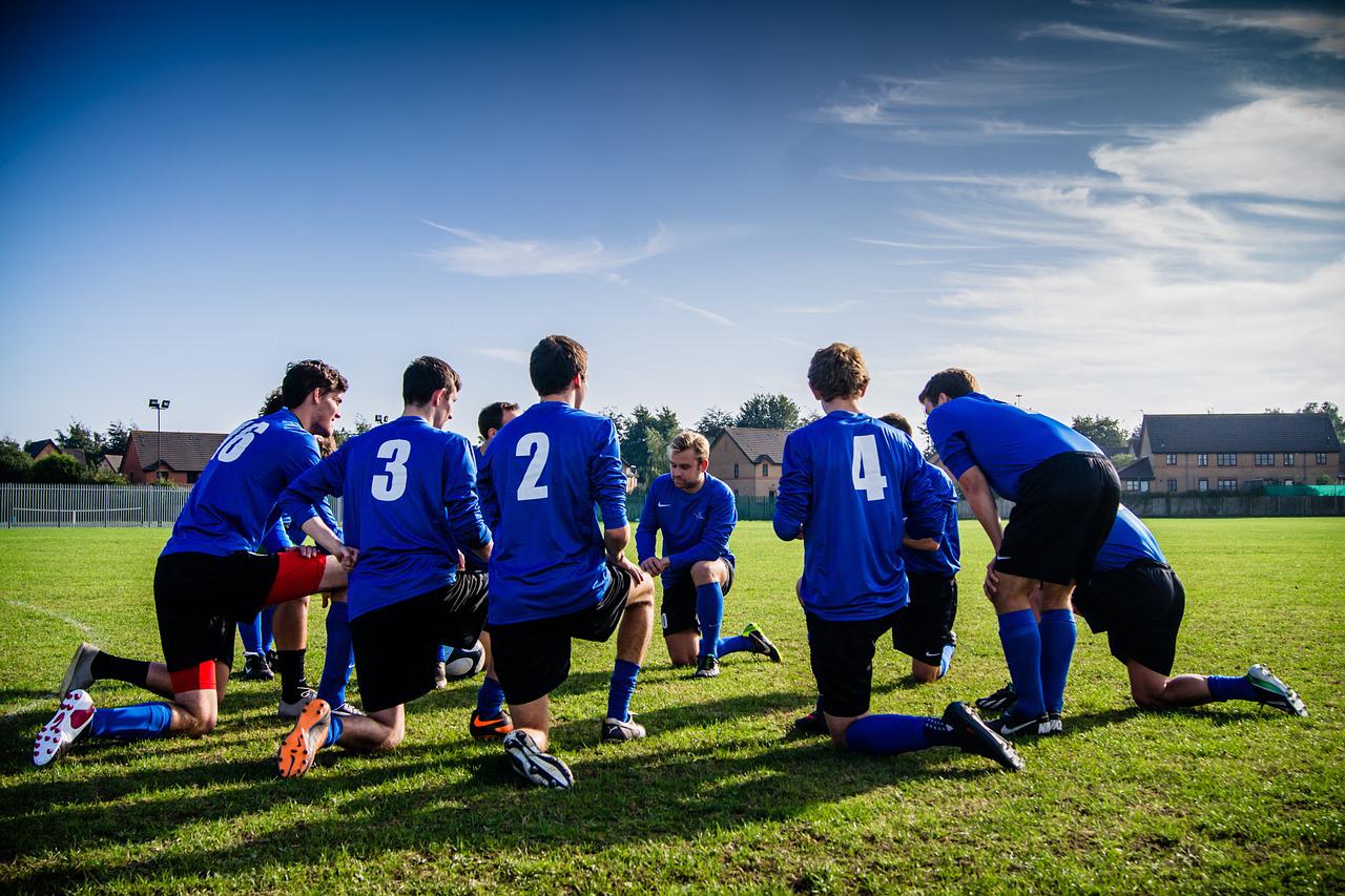 563 Clever Blue Team Name Ideas That Get Recognized